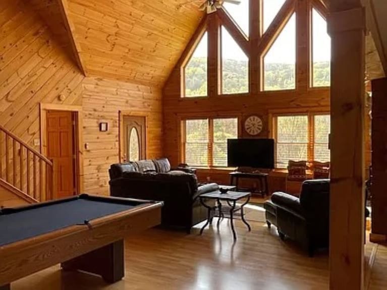 Amazing Grace Log Cabin Home With 3 Bedrooms, Wifi And Ac In Breathtaking Luray - Virginia