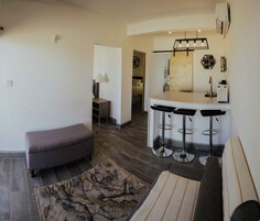 Casa, 2 quartos | Sala de estar