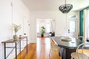 Casa Deluxe, 2 quartos, no canto | Sala de jantar