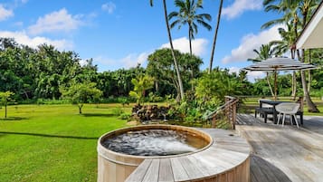 Casa, 2 quartos | Terrenos do alojamento