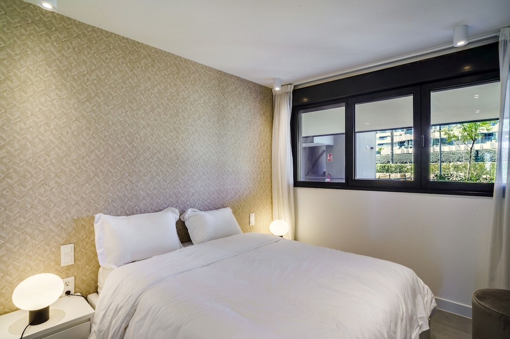 Apartment 'Oasis 325' With Sea View, Wi-fi And Air Conditioning - Estepona