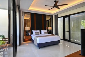 Villa Exclusiva, não fumadores, vista para a piscina | 2 quartos, cofre no quarto, ferro/tábua de engomar, Wi-fi grátis