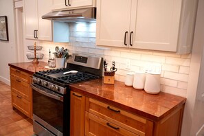 Casa, acessível | 5 quartos, internet de alta velocidade 