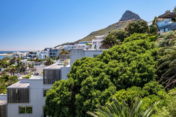 Luxurious Camps Bay Retreat W Sea Views Rock Residence - Camps Bay