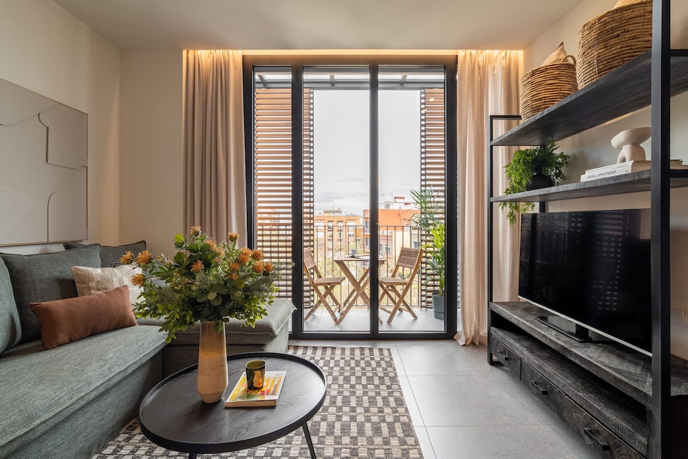 Sant Pau Balcony Trendy 2br Near Avinguda Gaudí - Barcelona