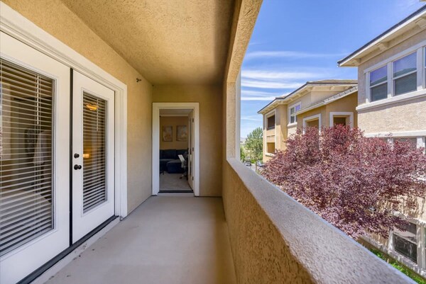 2br Getaway Pool Gym Basketball Court Theater Access - Reno, NV