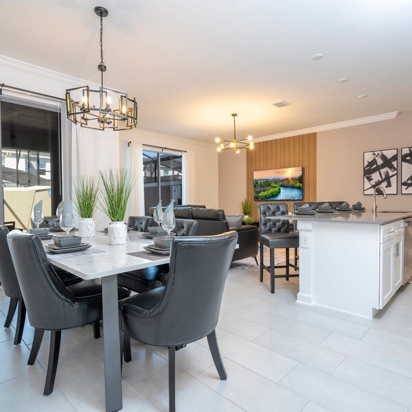 4bd Close To Disney With Pool At Storey Lake 2560 - Lake Buena Vista