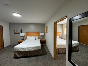 Quarto Duplo | Wi-fi grátis, roupa de cama fornecida