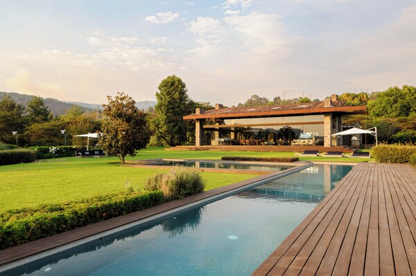 El Salto Luxury Ranch With Lake View - Valle de Bravo