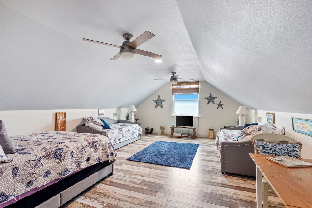 Cozy 3-bedroom house with WiFi, AC in enjoyable Cameron - Cameron ...