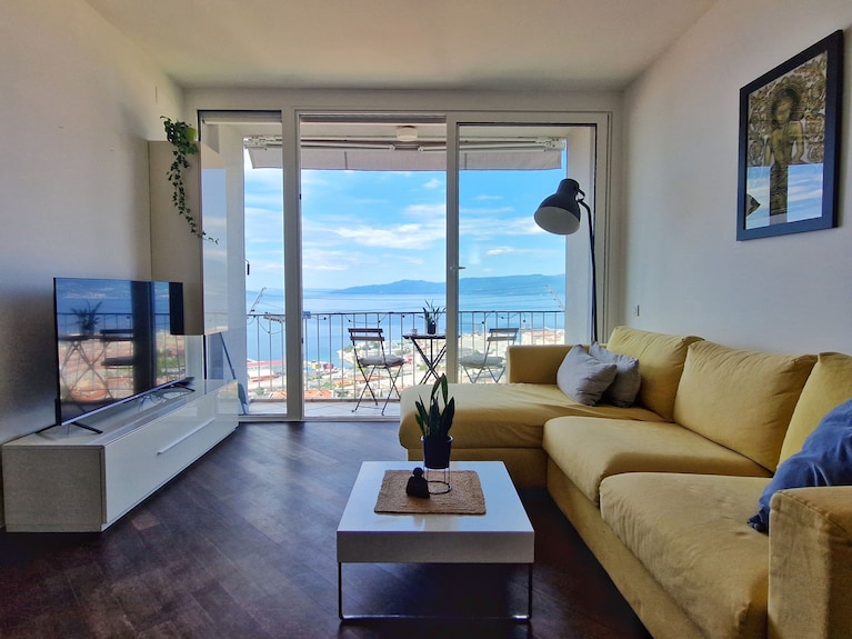 Sea View Apartment With Free Parking - Rijeka
