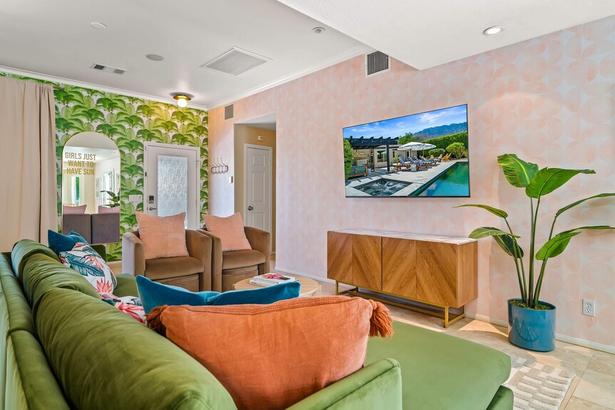 Free Pool Heating! Hot Tub, Pool Table, Fire Pit! - パーム・スプリングス, CA