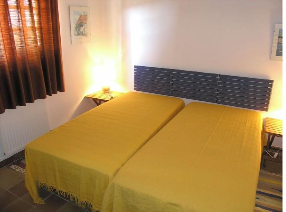 4-bedroom Villa For 8 People - Malaucène