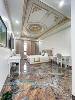 Quarto Duplo de Luxo, varanda, Vista para a cidade | Wi-fi grátis 