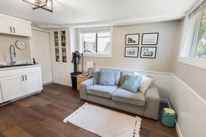 The Cordial Invite | Garden View Stay - Sioux Falls, SD