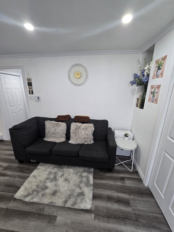 Cozy 2 Bedroom Apartment Near St.john's Airport With Lockbox Key Entrance. - Paradise