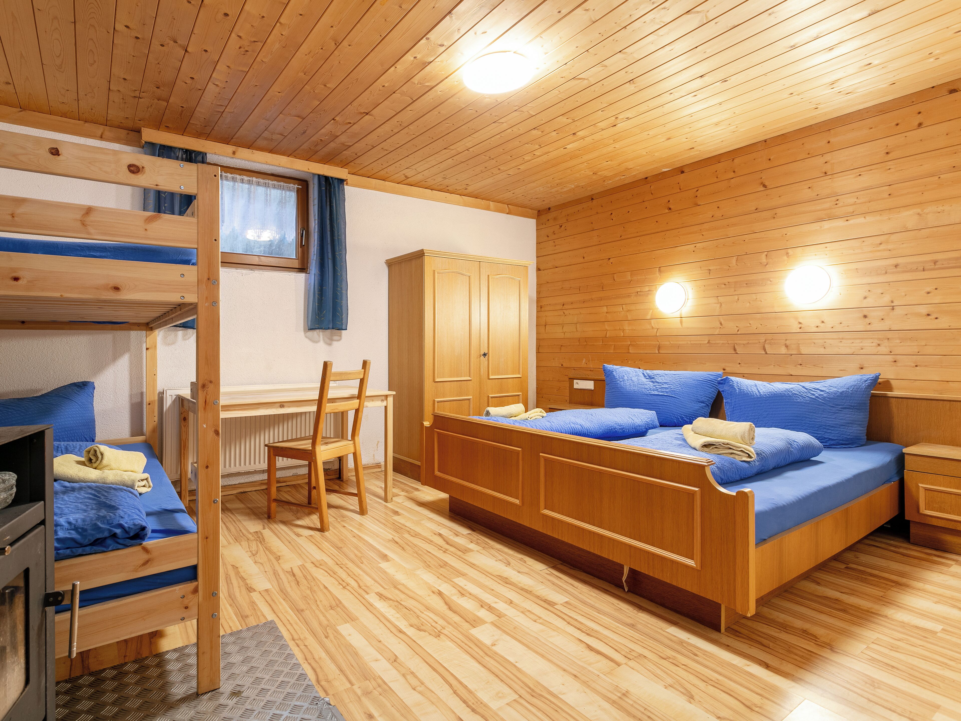 Großzügiges Gruppenhaus Zur Alleinbewohnung - Mandarfen