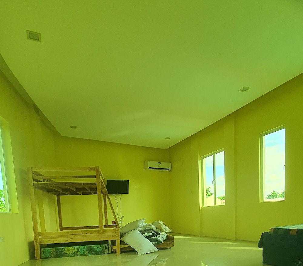 Vacation House In Pleasant Lipa With Ac, Wifi, Swimming Pool, And Game Room. - Mataas Na Kahoy