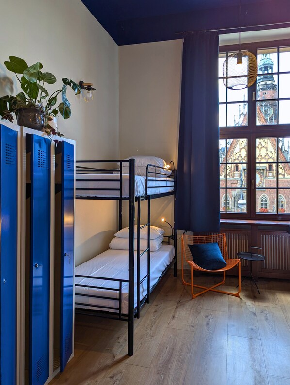 Dormitório Partilhado Comfort, apenas para mulheres, Vista para a cidade | Roupa hipoalergénica, com decoração personalizada