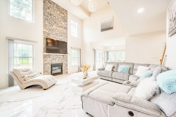 Deck & Yard: Spacious Poconos Home - Palmerton, PA