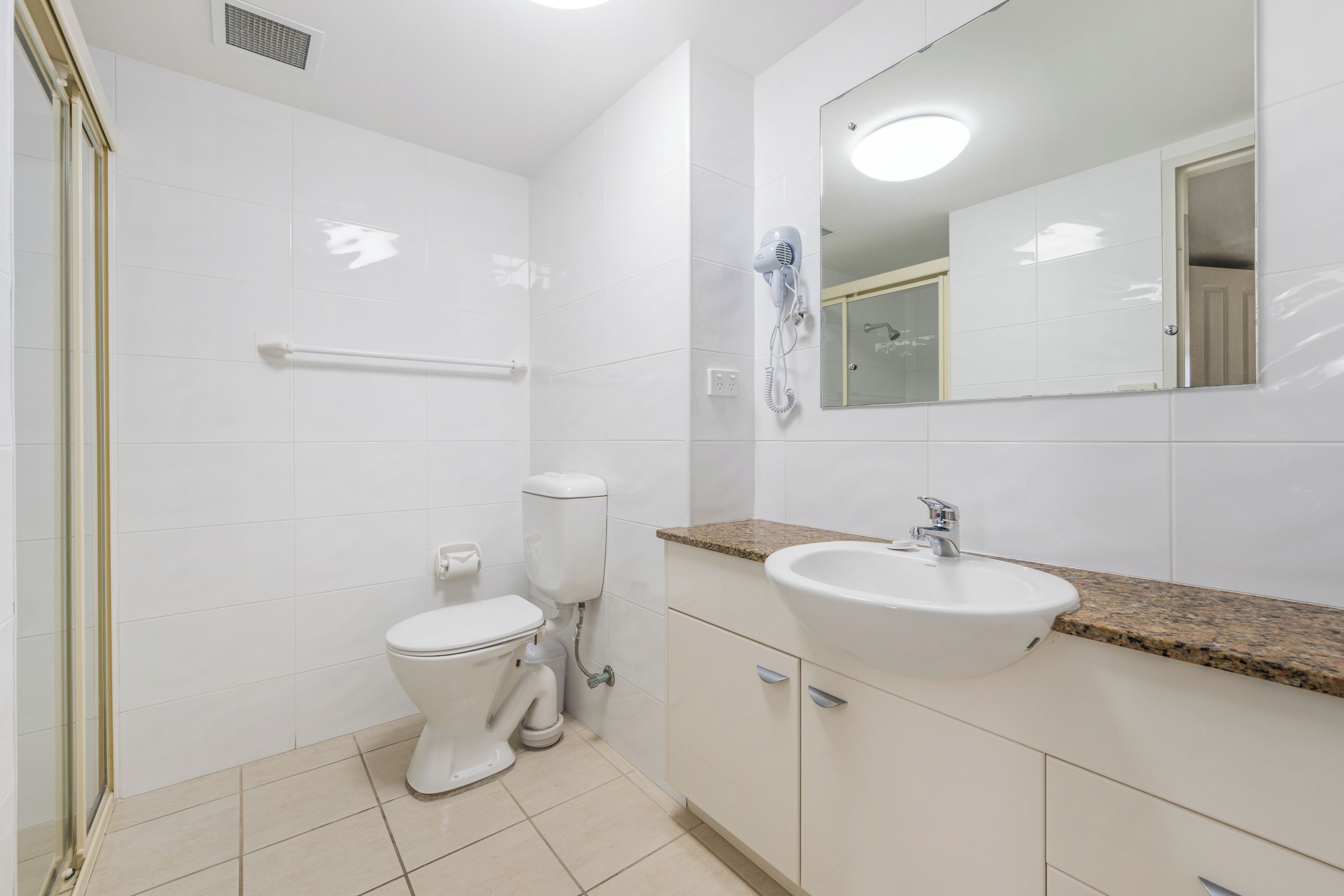 Northpoint 402 - One Bedroom Spacious Water View Apartment - Port Macquarie