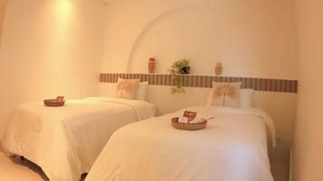 Quarto Standard | 1 quarto, cofre no quarto, com decoração personalizada, secretária