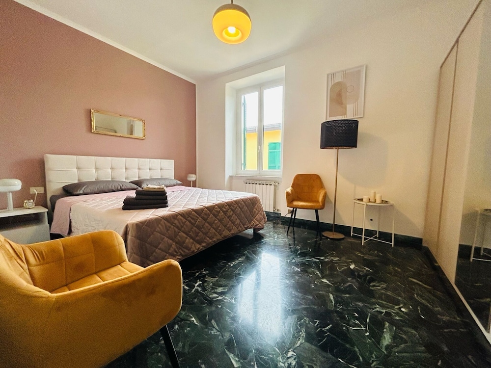 Casa Crema con Vista Mare - Genoa | Stayz