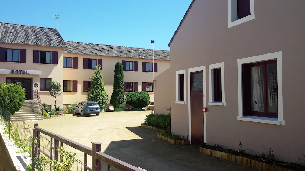 Logis Hôtel Le Merle Blanc - Digoin