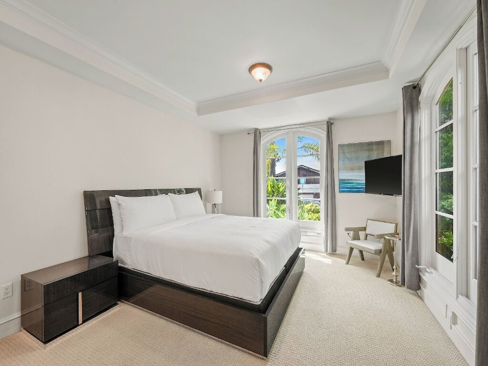 Savona Sanctuary Estate - Italian Villa Stunning Views Of Bel Air - Santa Monica, CA