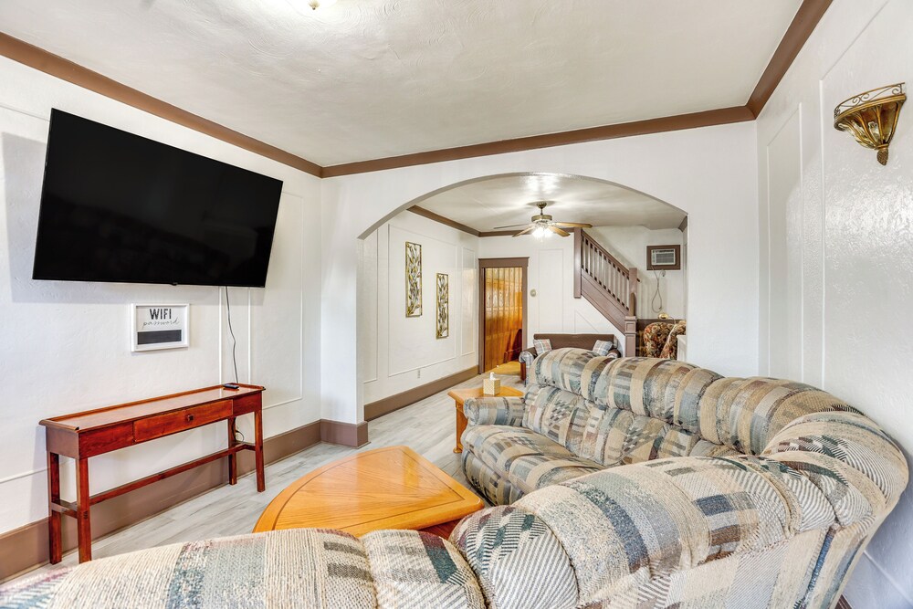 Playroom & Fenced Yard: Mt Carmel Family Home! - Fandango, Elysburg