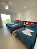 Quarto triplo conforto, vista para a montanha | Escrivaninha, Wi-Fi de cortesia