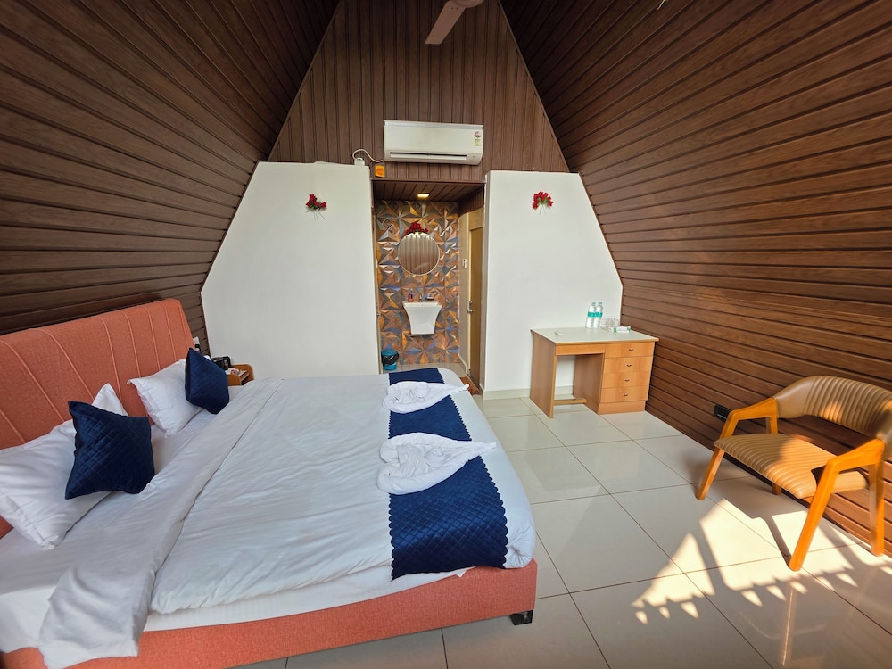 Patang Family Resort - Gujarat