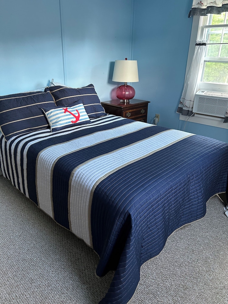 3 Bedroom 1.5 bath Lake Front Cottage at beautiful Lake Winola - Lake ...