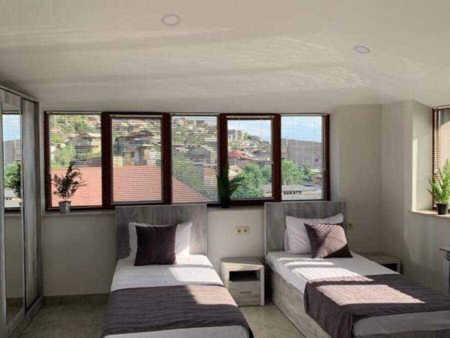 Quarto Duplo ou Twin Deluxe | Wi-fi grátis, roupa de cama fornecida