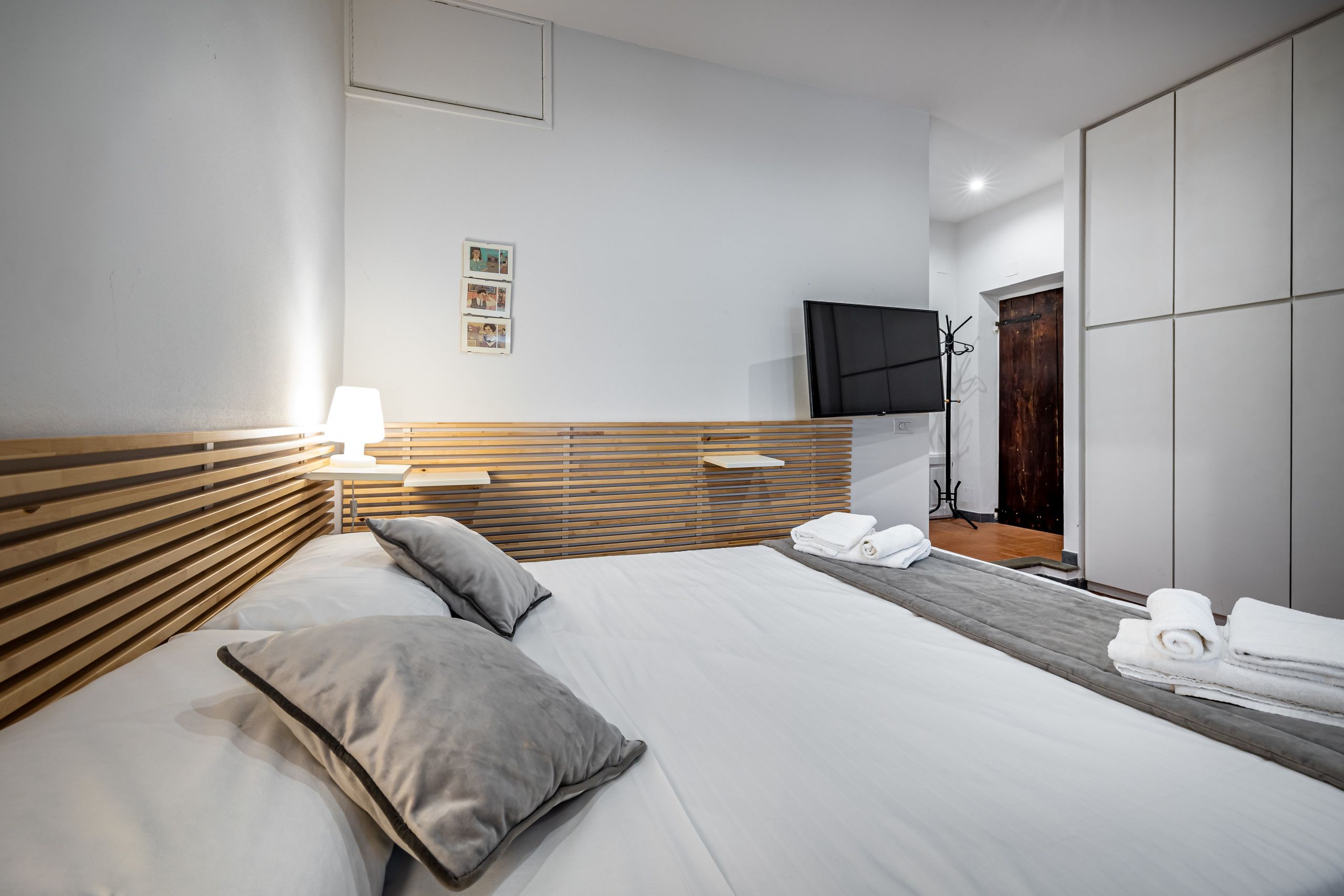 Quarto casal conforto, 1 quarto, banheiro privativo | 1 quarto, ferros/tábuas de passar roupa, Wi-Fi de cortesia