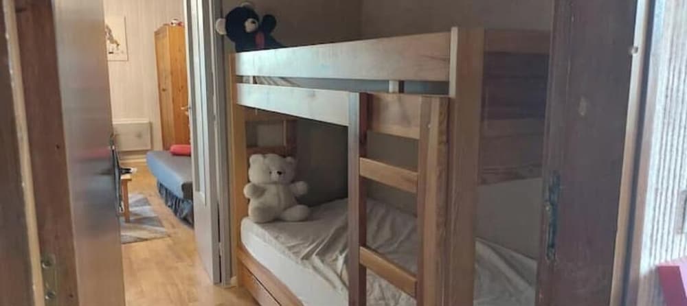 Large Studio Super Sauze On Runway.  Pets Welcome - Jausiers