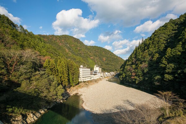 산수이칸 가와유 미도리야 - 다나베시