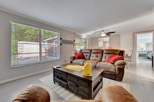 Casa | 2 quartos, escrivaninha, acesso à internet de alta velocidade