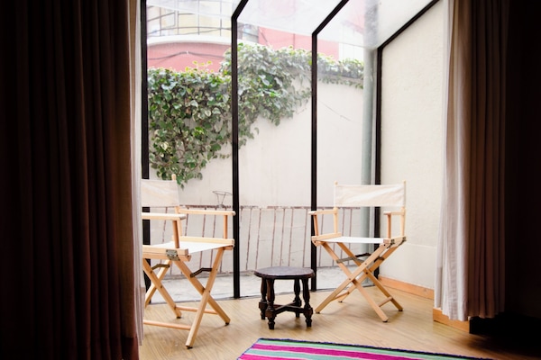 Quarto casal superior | Wi-Fi de cortesia, roupa de cama