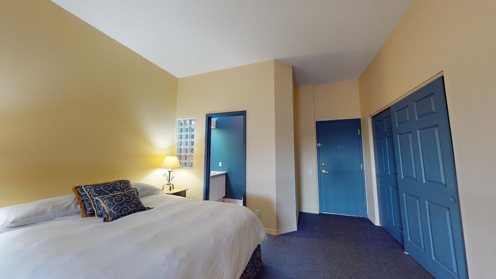 1-510 : Condo - 1 Bedroom - Sleeps 4 - Quebec