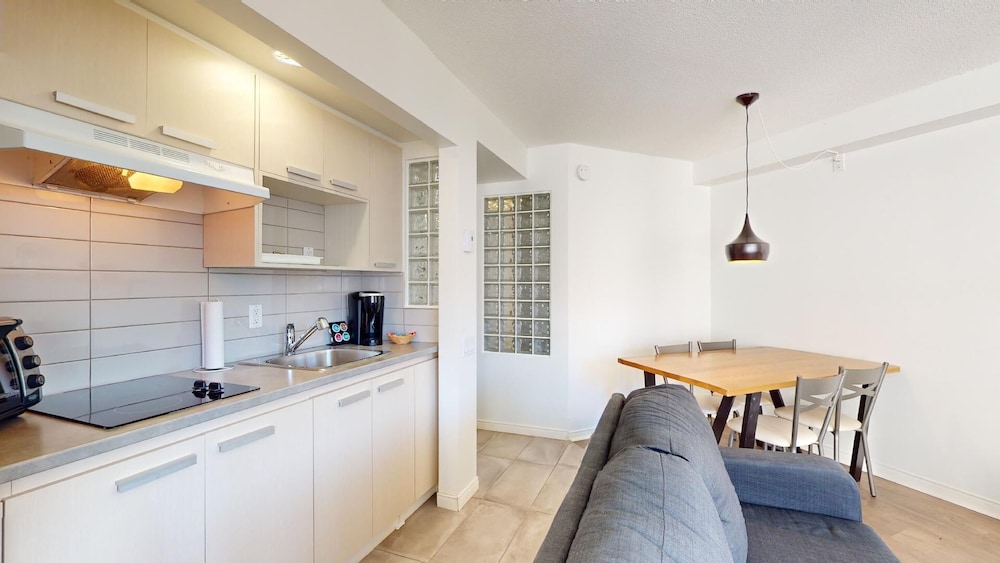 6-408 : Superior Studio - Sleeps 4. - Beaupré