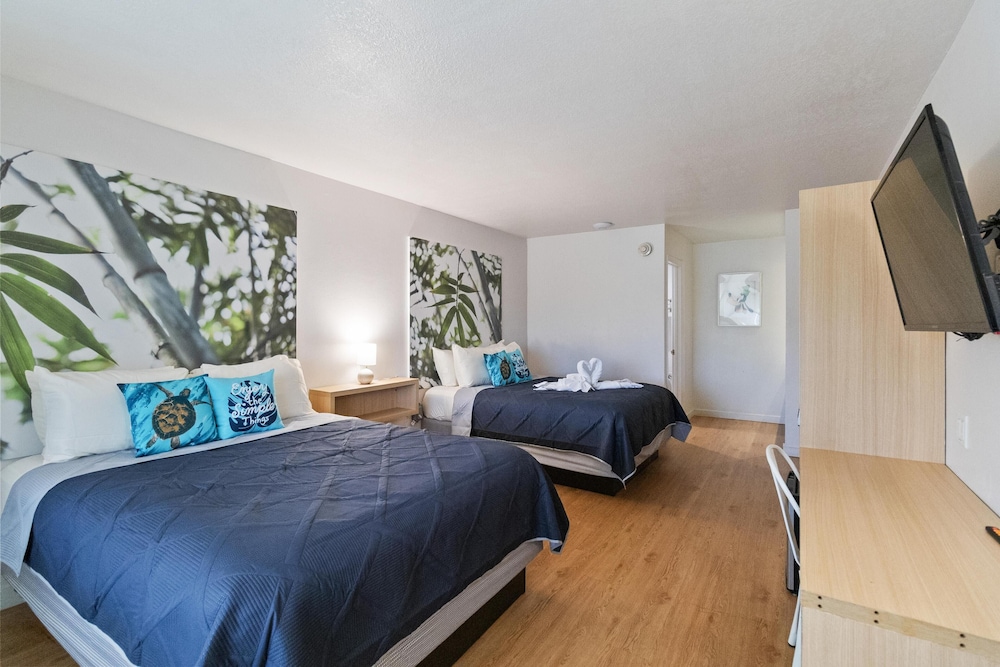 1/1 Condo-hotel With Double Bed And Community Pool Miles From Disney! - Orlando International Airport (MCO)