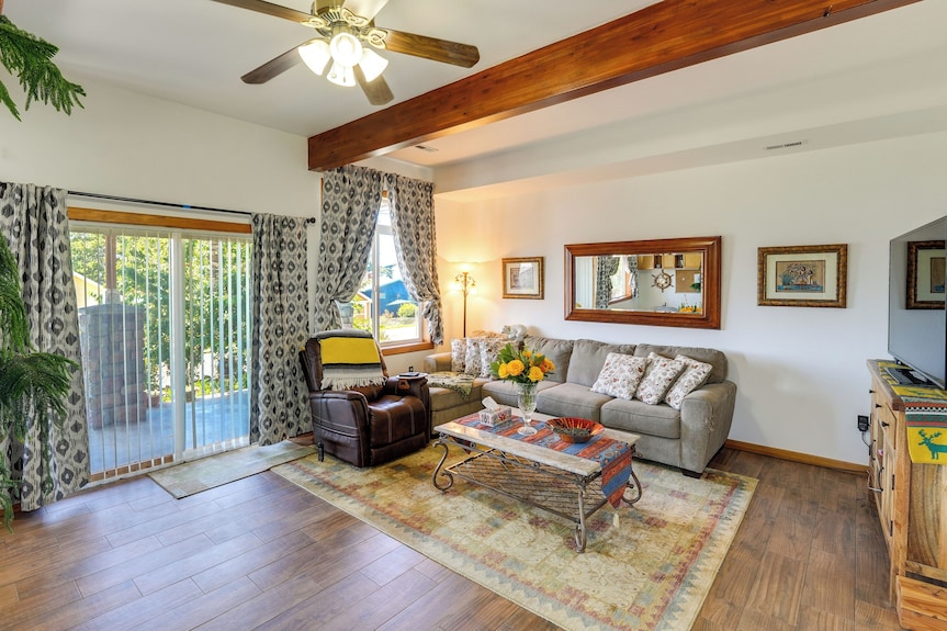 Sunset + Ocean Views: Serene Camano Escape - 惠德比島