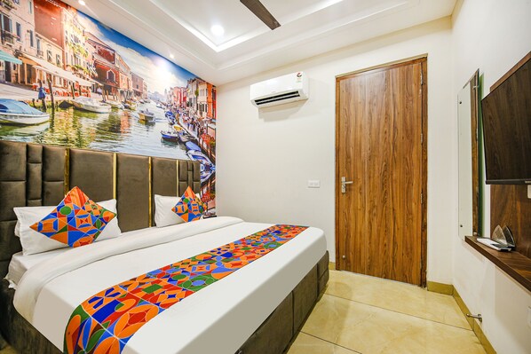 Quarto Deluxe | Lençóis de algodão egípcio, roupa de alta qualidade, cofre no quarto