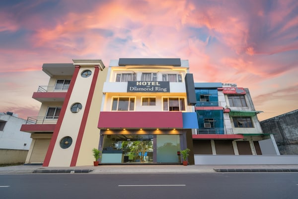 Fabexpress Diamond Sector 45 - Chandigarh