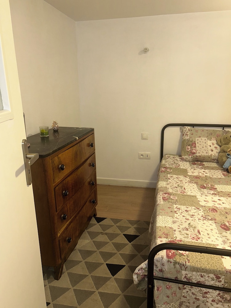 Next To The Ile De Loisir In Cergy, Separate Room In A House - Val-d'Oise