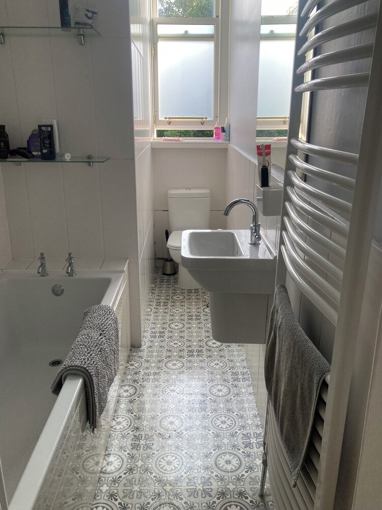 Bright 2 Bed Apartment in the Centre of Edinburgh - Bruntsfield ...