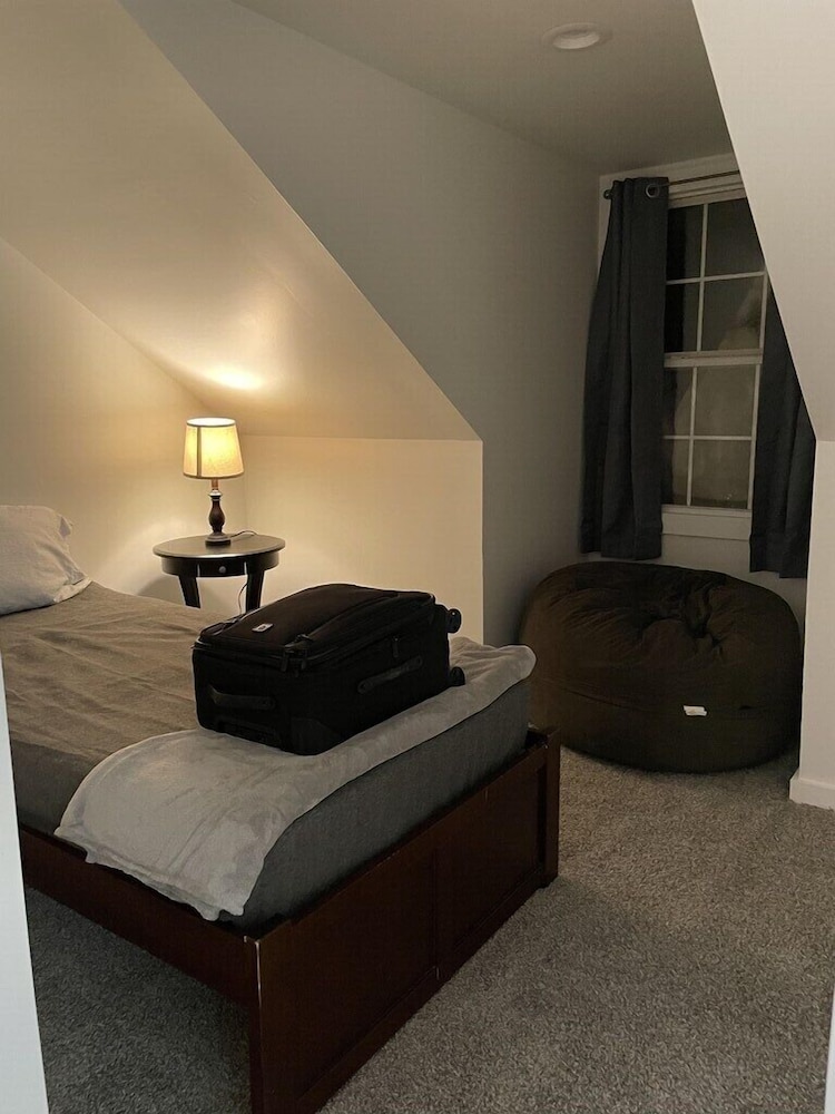 Cozy 2-bedroom Retreat In The Heart Of Lafayette - 라피엣