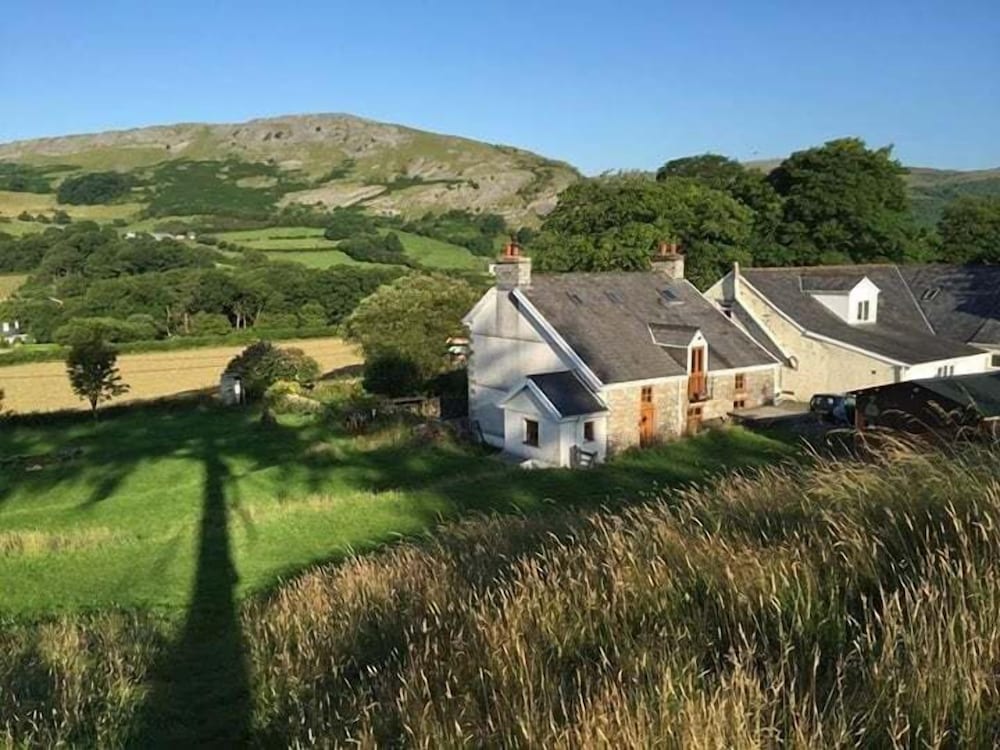 Sleeping Giant Bunkhouse - Wales