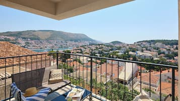 Apartamento (2 Bedrooms) | Varanda